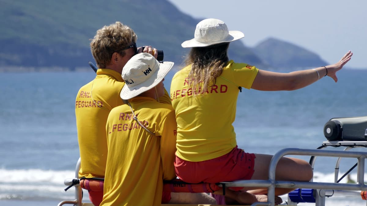 Lifeguards on beach patrol from this Saturday | wsfp.co.uk